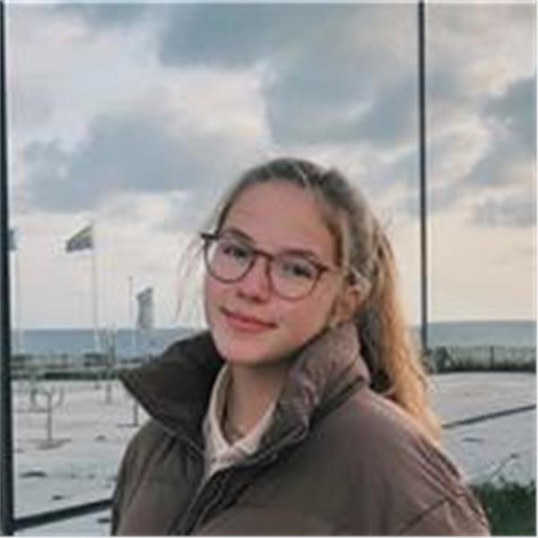 Laura Möller | Biologielehrer in Bochum
