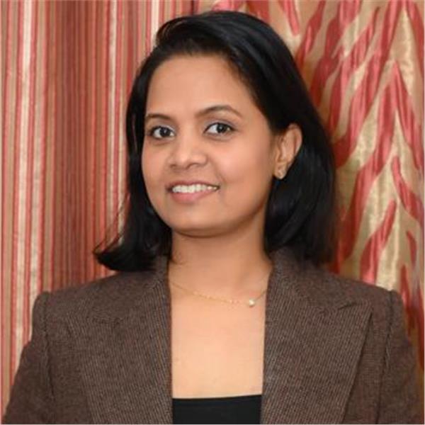 Divya Tripathi Englischlehrer In Ulm