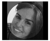 Profesora De Inglés Y Lengua Española Que Ofrece Clases A Distancia