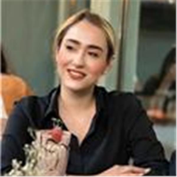 Niki Dadkhah | Istanbul'de Ingilizce öğretmen