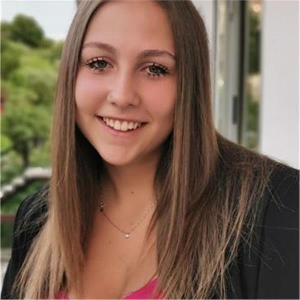 Sono Una Ragazza Di 20 Anni, Ho Studiato Al Liceo Linguistico, Sono ... Sono Una Ragazza Di 20 Anni, Ho Studiato Al Liceo Linguistico, Sono ...