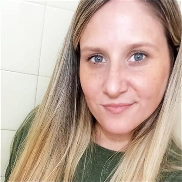 Profesora En Biología Clases Para Todas Las Edades Y Niveles Según El