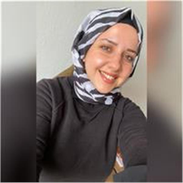 Zeynep Ceylan | Kumluca (Antalya)'de Ingilizce öğretmen