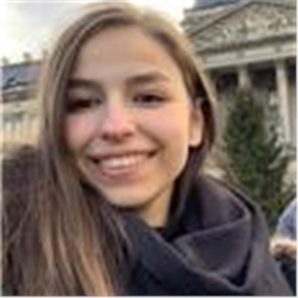 Kreativer Biologieunterricht Mit Julia - Online Und Vor Ort!. Julia
