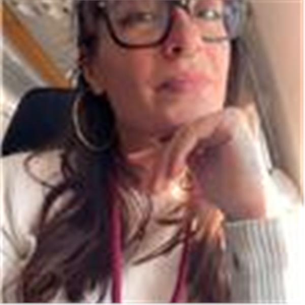 Anna Lazzari | Letuelezioni.it