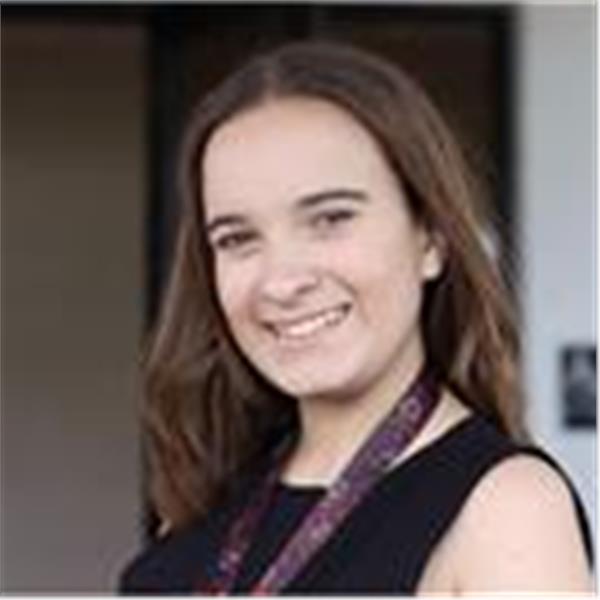 Rebecca Angelo | Professor de Nova Friburgo | Suasaulasparticulares