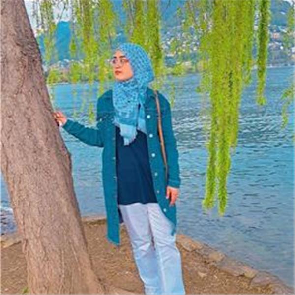 Ayesha Nadeem Letuelezioniit