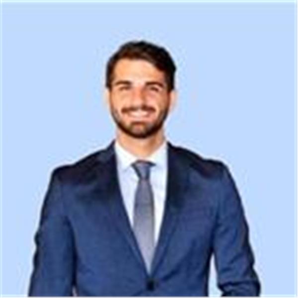 Lorenzo | Insegnante privato di Economia (Roma)