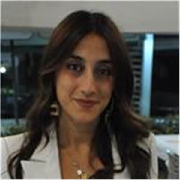 Laureata in chimica e tecnologia farmaceutiche - Eleonora Chiara