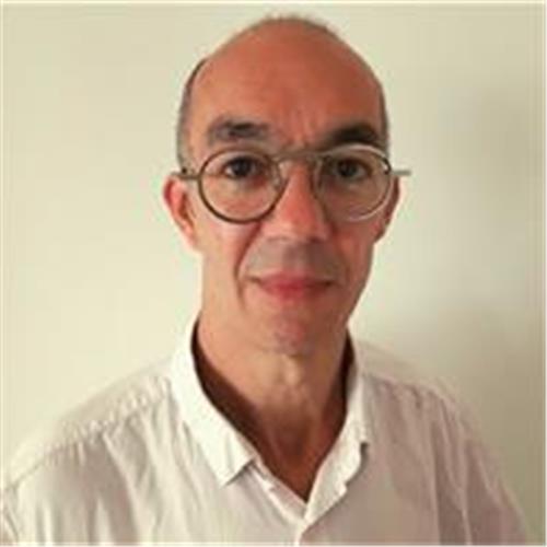 Prof À Domicile Donne Des Cours Pour La Création De Sites Web. Tayeb