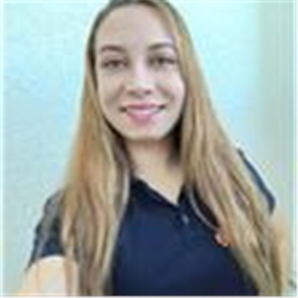 Lívia Maria | Professor de Contagem | Suasaulasparticulares