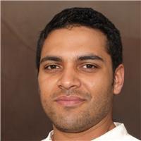 Ilyas | Lateinlehrer in Hamburg