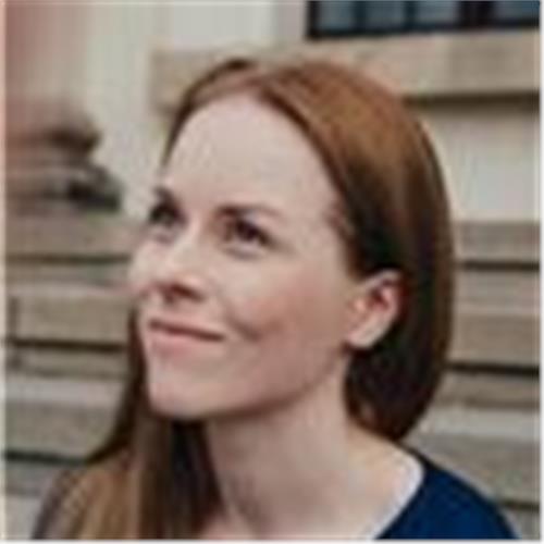 Locker, Auf Augenhöhe, Effizient, Leistungsorientiert. Johanna