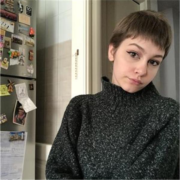 Sono Una Studentessa Magistrale Di Illustrazione Per L'editoria E Per L ... Sono Una Studentessa Magistrale Di Illustrazione Per L'editoria E Per L ...