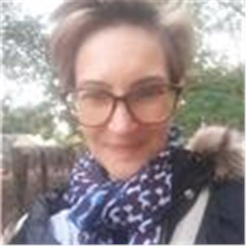 Formée À L'enseignement Du Français Langue Étrangère (Daefle), Donne ...