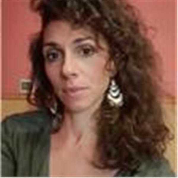 Rebecca | Profesora particular de Francés (Tomares)