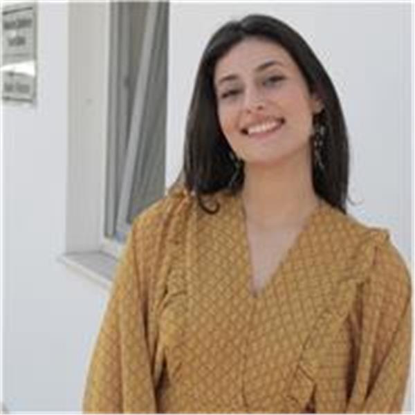Daria Akbas | Girne'den Öğretmen | ogretmenbulun.com.tr