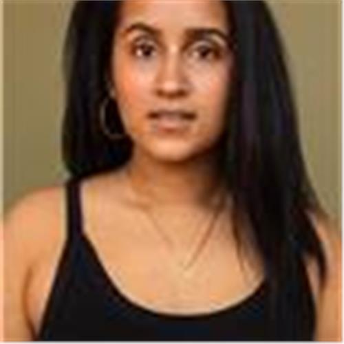 Niñera Bilingüe (Español/Inglesa) Con Varios Años De Experiencia