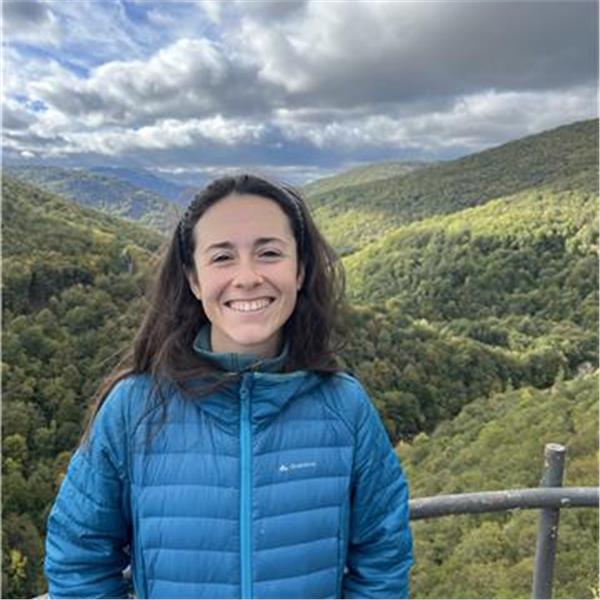 Profesora De Geografía E Historia Ciencias Sociales Imparte Clases A