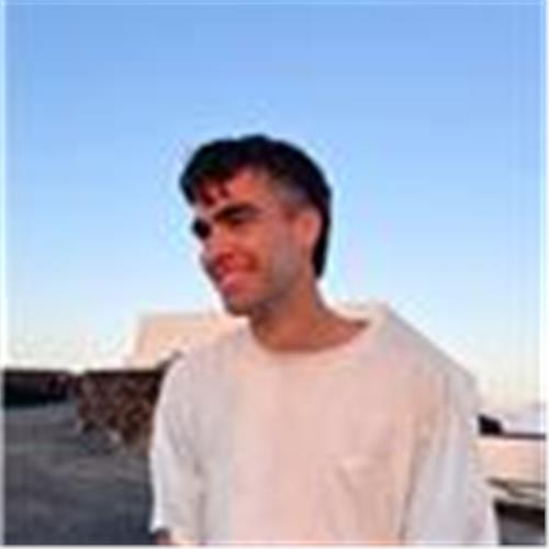 Soy Un Graduado De La Carrera De Matemáticas Con 2 Años De Experiencia ...